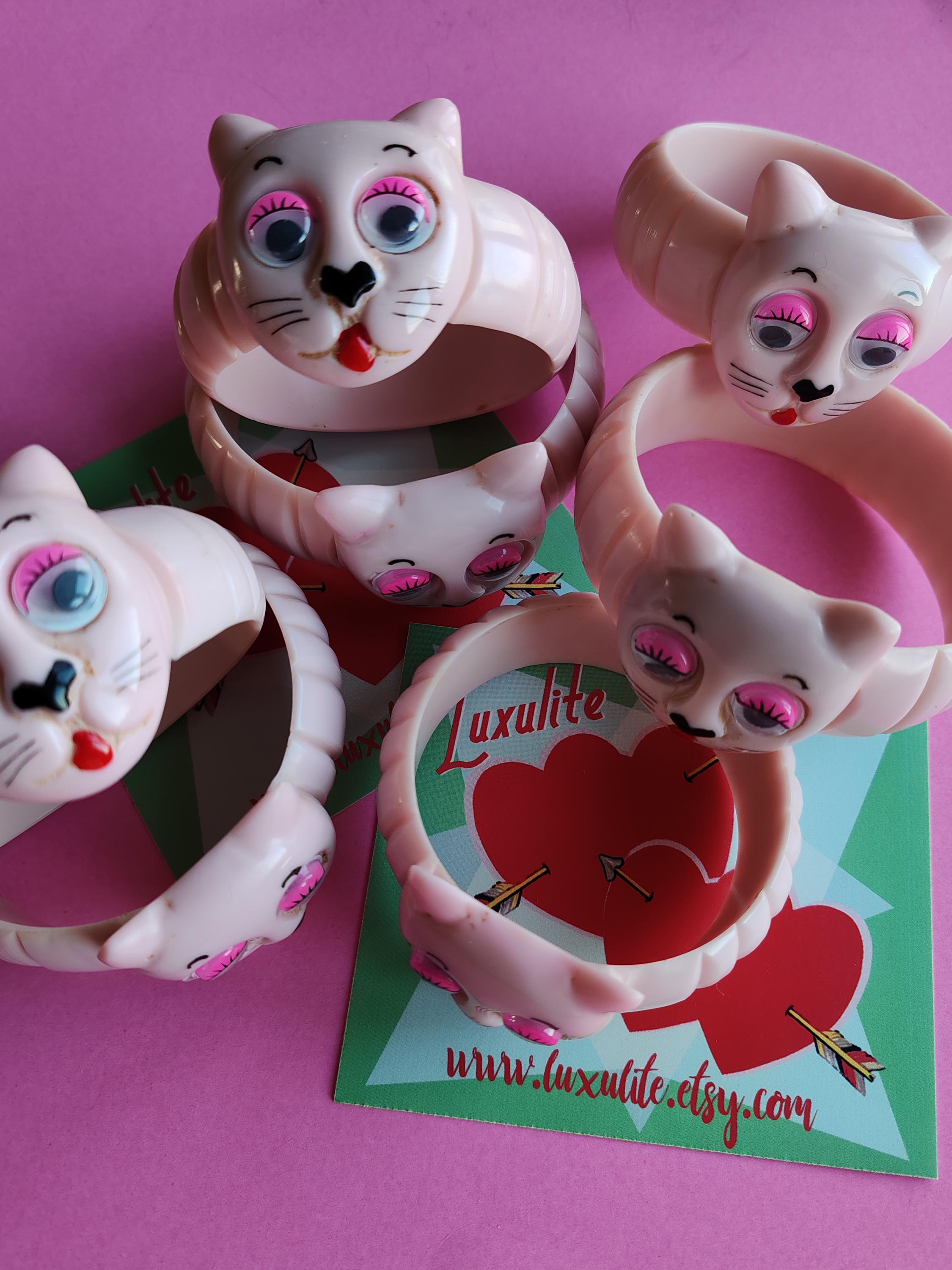 Pink Pussycats Bangle! Vintage-inspired Bakelite Fakelite Halloween Cat ...