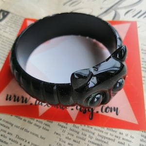 Big Cat Bangle! Vintage-inspired Bakelite Fakelite Halloween Cat Bangle ...