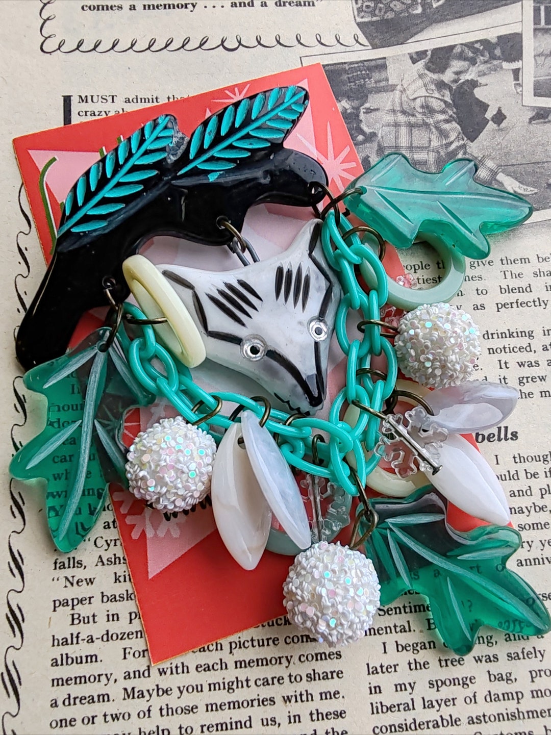 Snow Fox Extra Full Cascade Branch Vintage-inspired Bakelite - Etsy UK