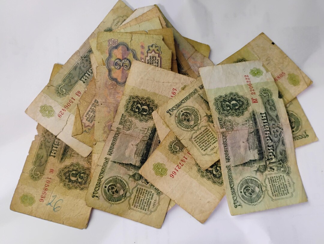 Pile of Damaged Soviet Money (17 Notes; 3 Rubles) - Etsy