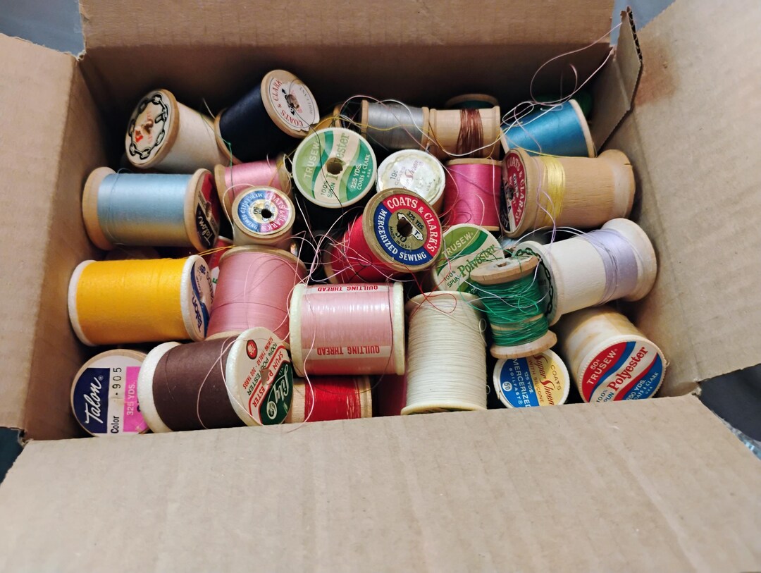 Box of Vintage Assorted Thread (1960s-80s), Different Colors - Etsy