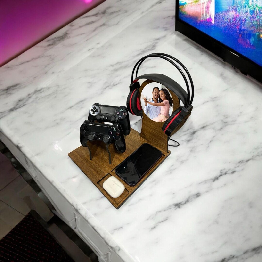Gamer Dad Gift: Headset Stand & Controller Docking Station, Controller ...