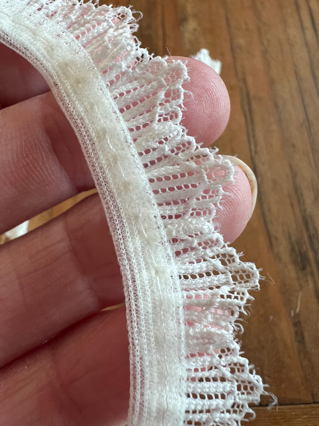 Vintage Thin Lace Trim White Lace With Zig Zag Edge Design Width 15mm ...