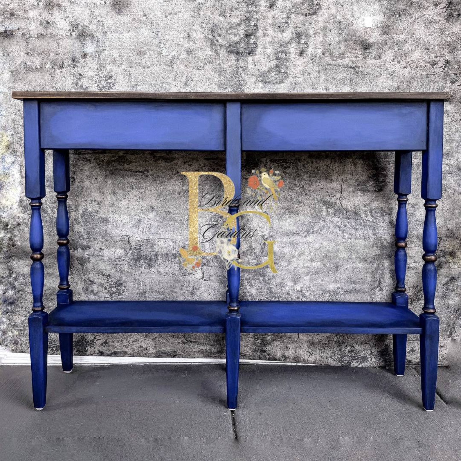 Handcrafted Vintage-inspired Console Table With Floral Bird Motif ...