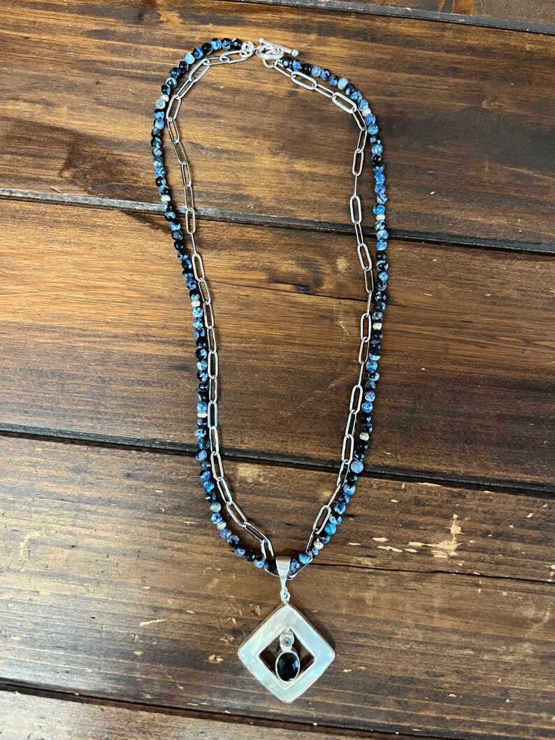 Austin Pendant Necklace - Etsy