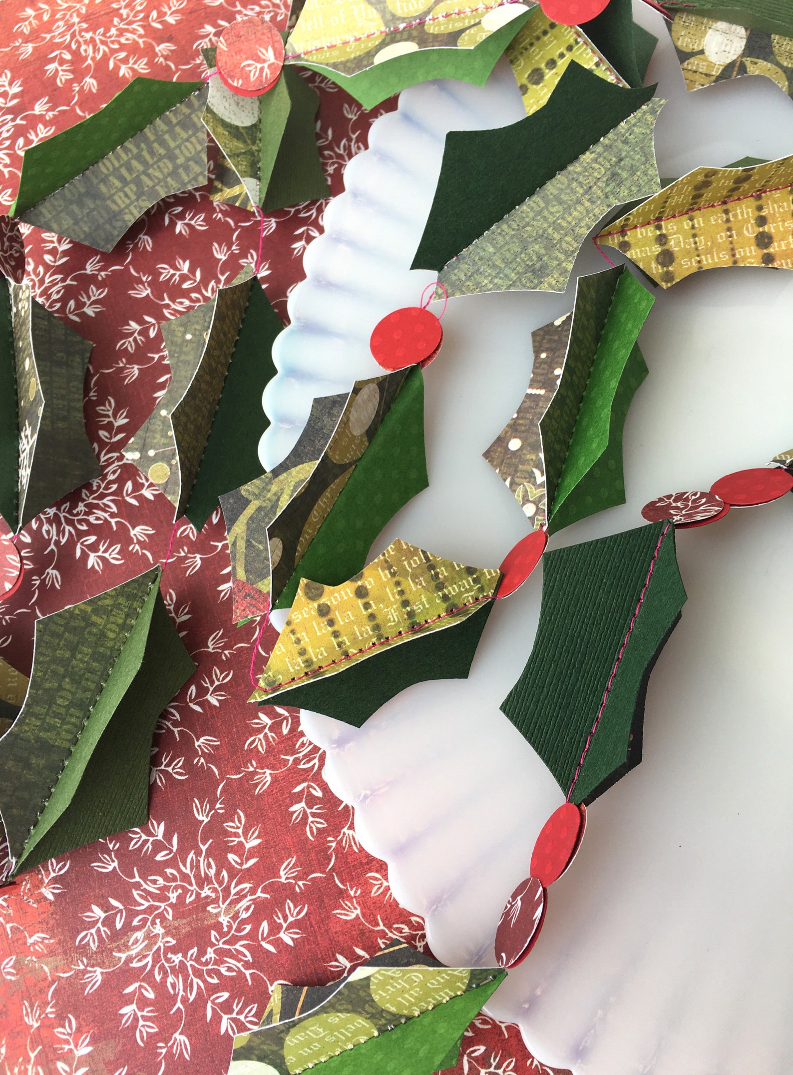 Christmas Holly Garland | Christmas Garland | Three Dimensional Holly ...