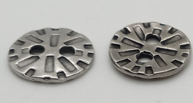 Tierracast Round Radiant Button Closure - Choice of 3 Colors - Lead ...