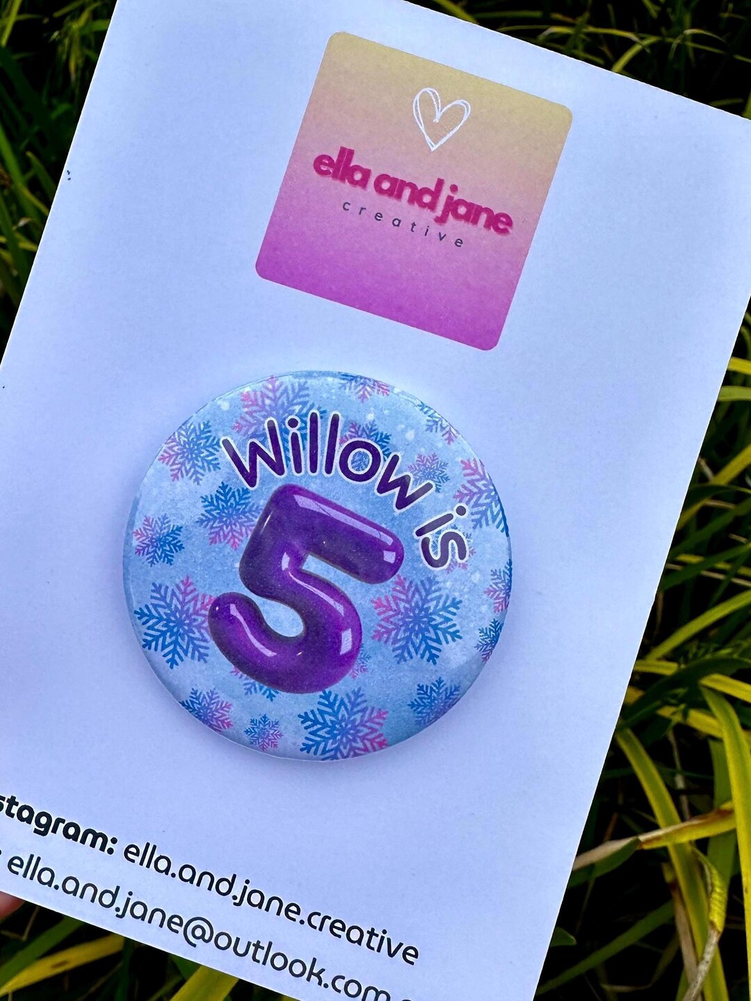 Custom Birthday Badge Frozen Snowflakes - Etsy