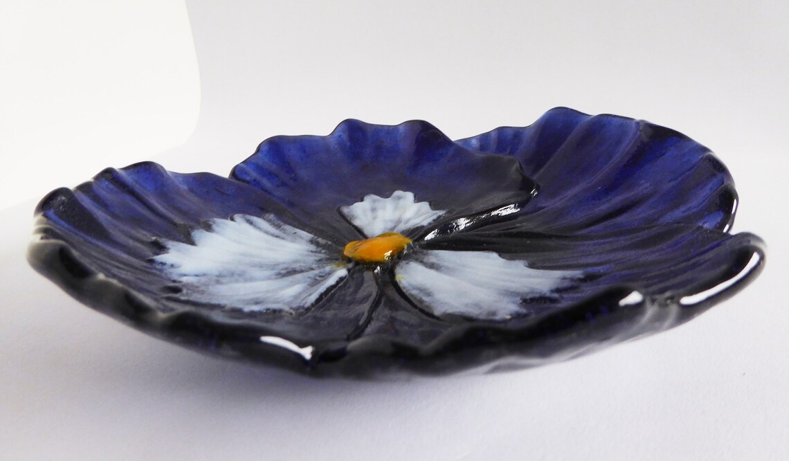 Periwinkle Fused Glass Pansy Dish by Bprdesigns - Etsy