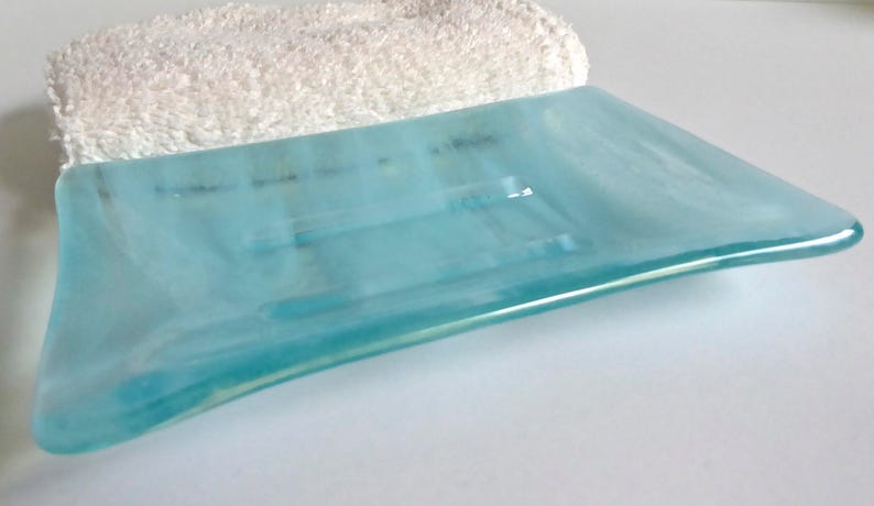 Spa Style Fused Glass Soap Dish in Streaky Aqua by BPRDesigns | Etsy