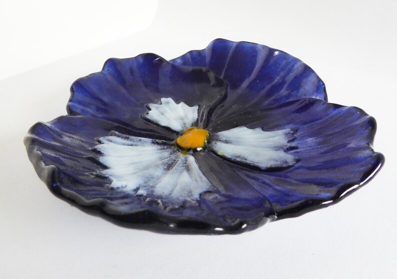 Periwinkle Fused Glass Pansy Dish by Bprdesigns - Etsy