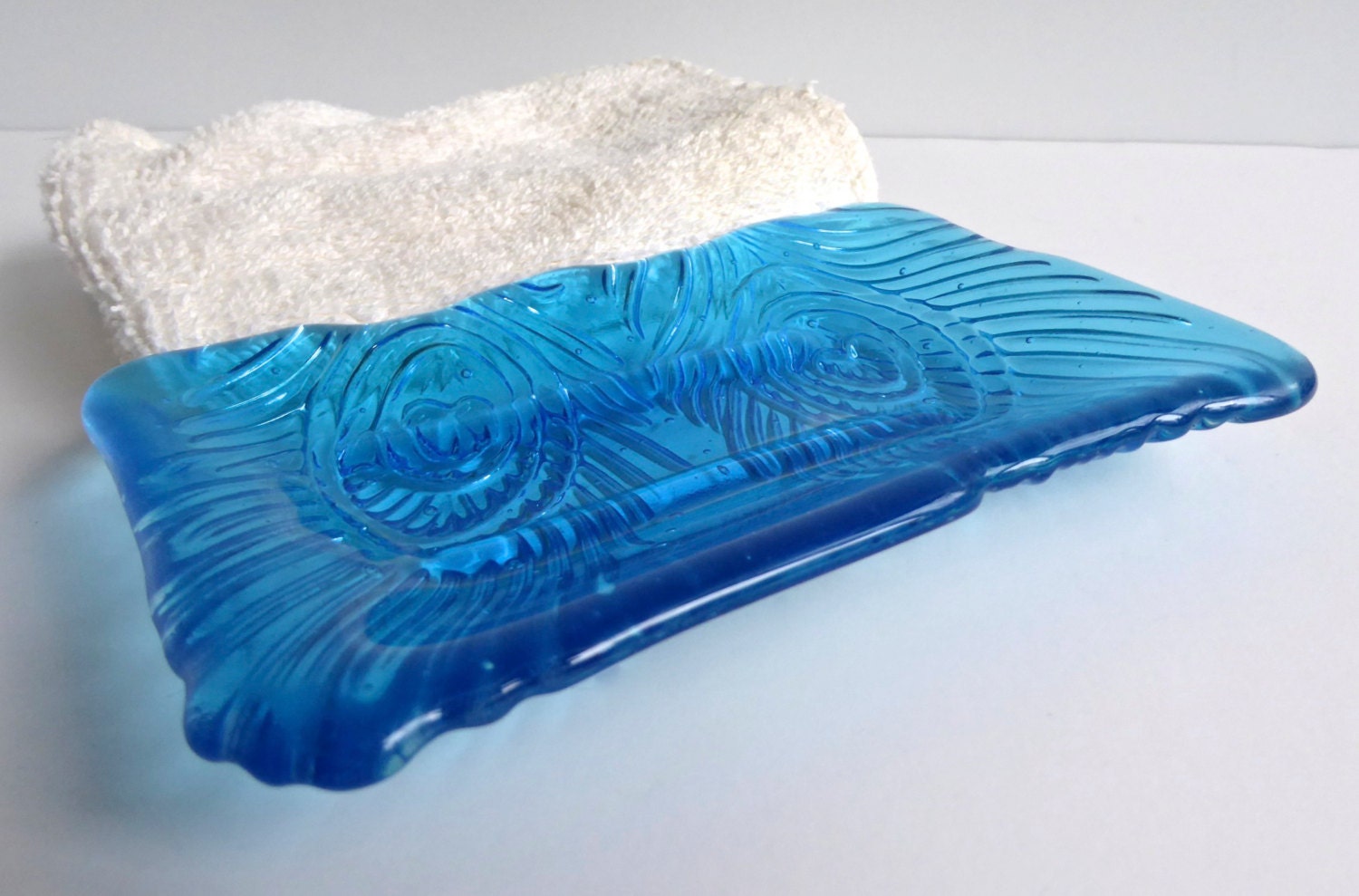 Peacock Feather Imprint Soap Dish in Light Turquoise Fused | Etsy