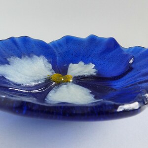 Periwinkle Fused Glass Pansy Dish by Bprdesigns - Etsy