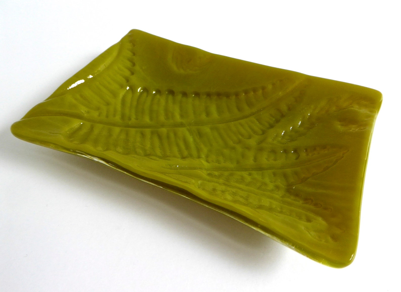 Fused Glass Fern Leaf Imprint Dish in Golden Green by Bprdesigns - Etsy