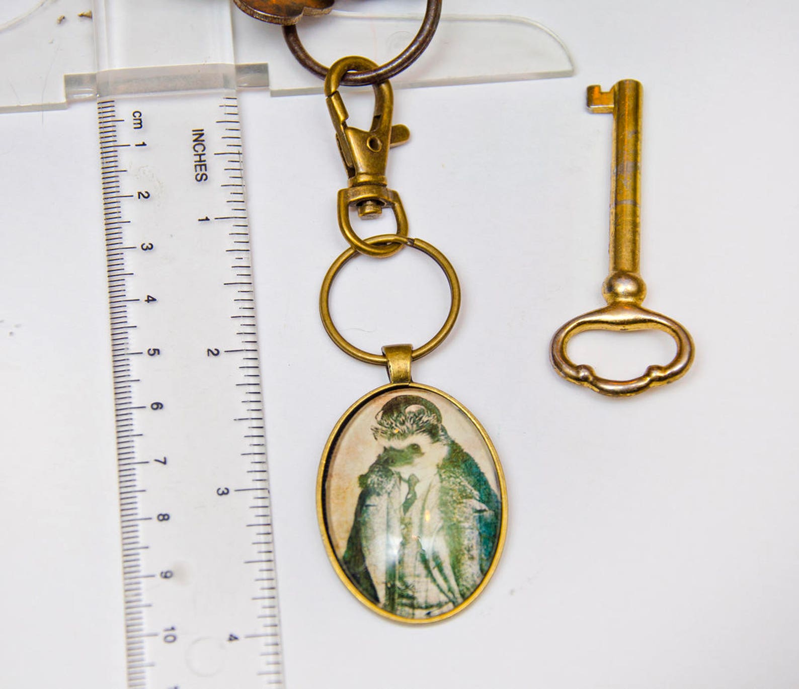 Creepy Cute Mouse, Great Gatsby Gift, Great Grandma Ideas, Art Noueau ...