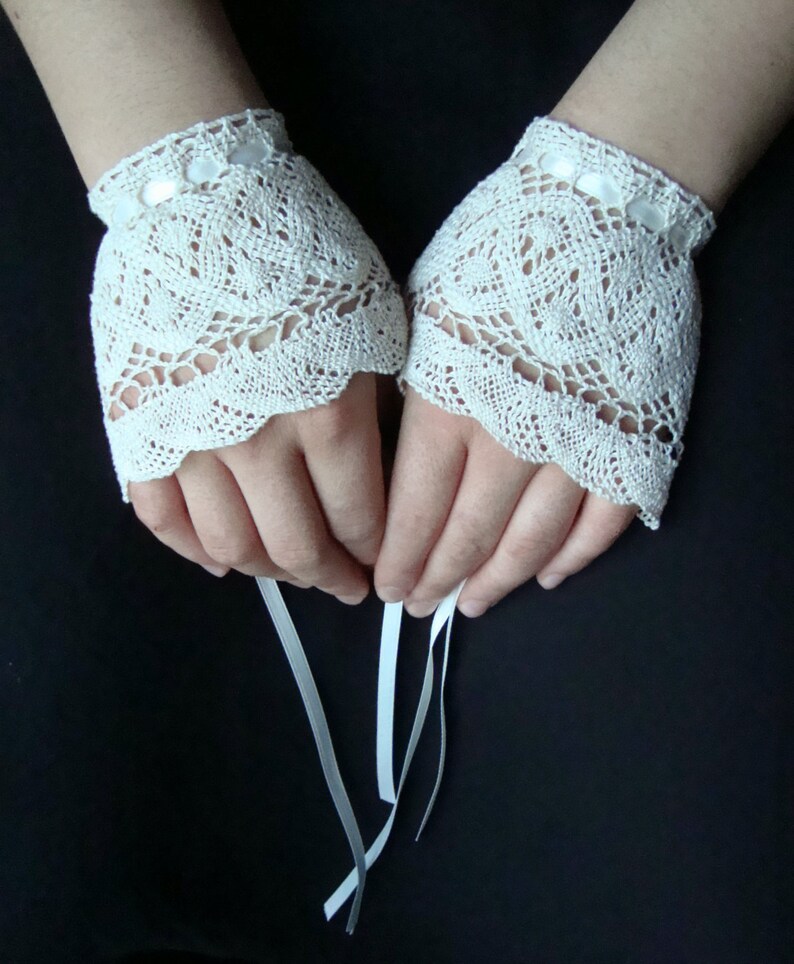Fingerless Lace Gloves Steam Punk Neo Victorian Gauntlets - Etsy