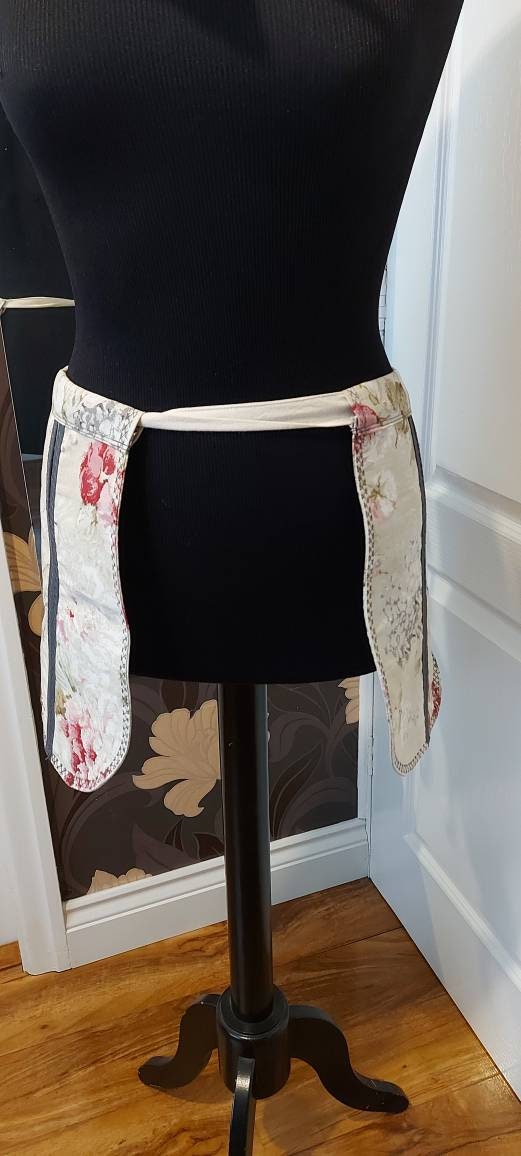 Elizabethan and Tudor Bumroll With 2 Waist Pockets. - Etsy