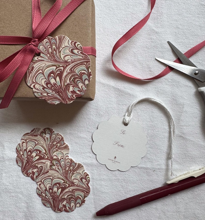 Scalloped Circle Gift Tags | Ochre Red, Luxury Paper (set of 24) - Etsy