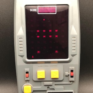 1981 Entex Space Invaders Handheld Video Game-original Owner - Etsy