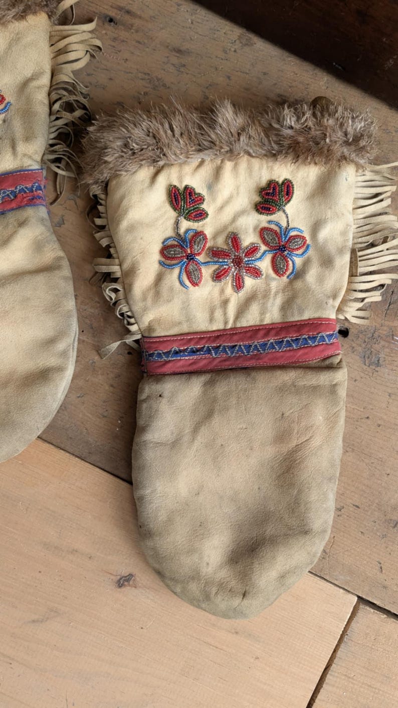 Vintage Canadian 1970's First Nations Handcraft Leather Mittens With ...