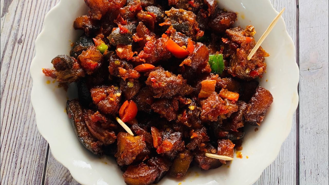 Nigerian Food Box (90 Servings) - Jollof Rice, Fried Rice, Egusi ...