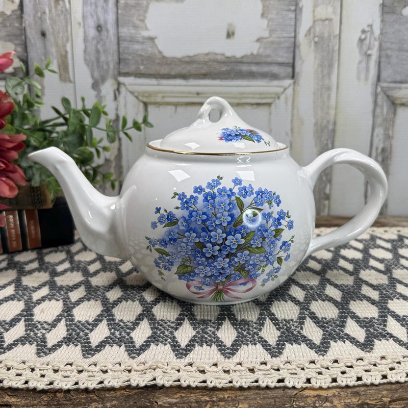 Arthur Wood Teapot - Etsy