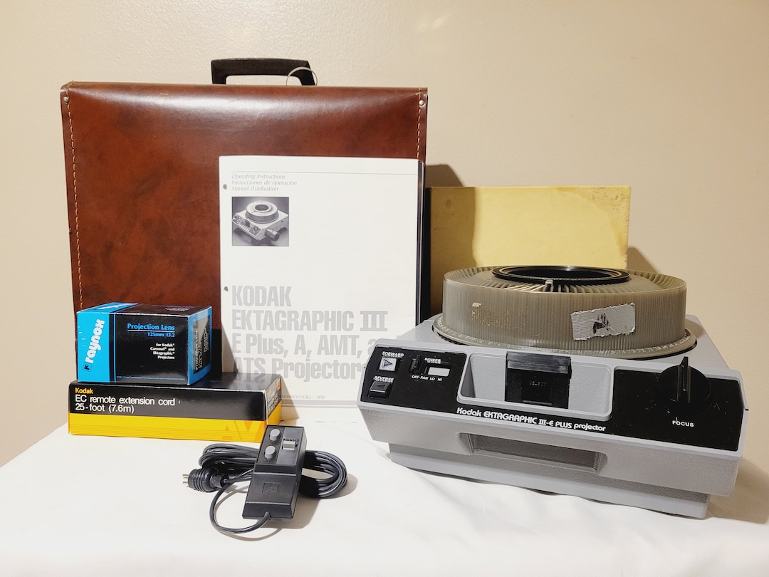 Kodak Ektagraphic III E Plus Carousel Slide Projector Fully Functional ...