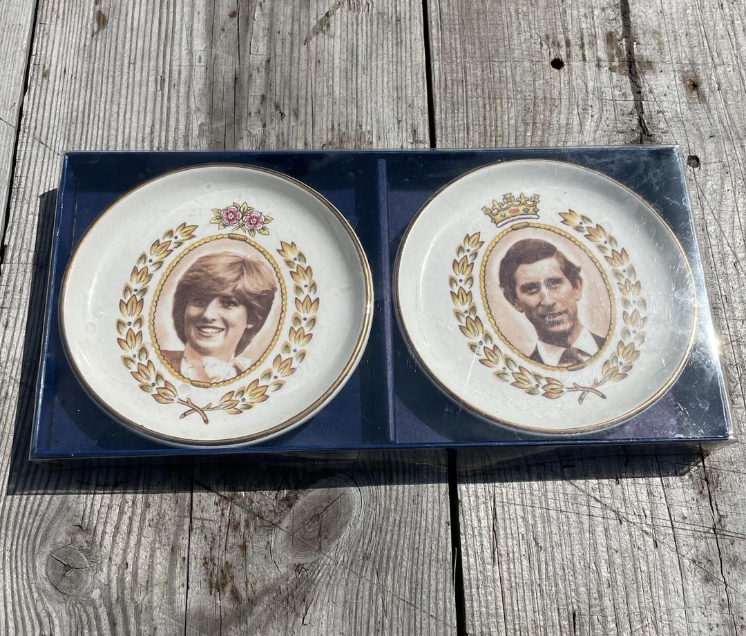 Pair of Vintage Royal Wedding Plates – Charles and Diana Commemorative ...