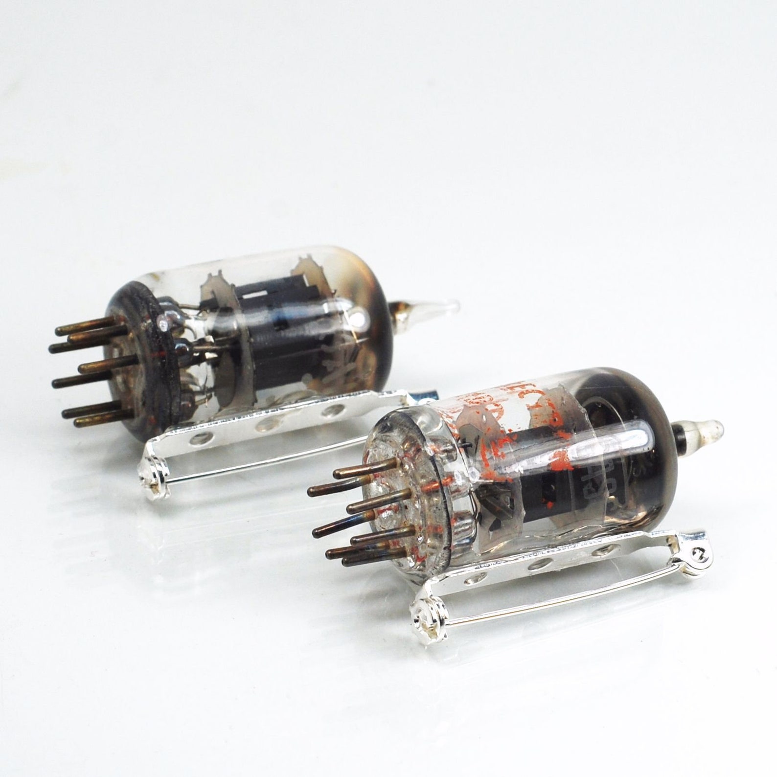 Pair of Vacuum Tube Brooches Steampunk Pin Industrial - Etsy