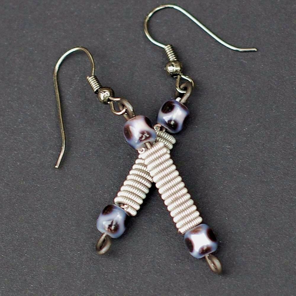 Guitar String Earrings Gray & Black Upcycled Guitar Strings - Etsy