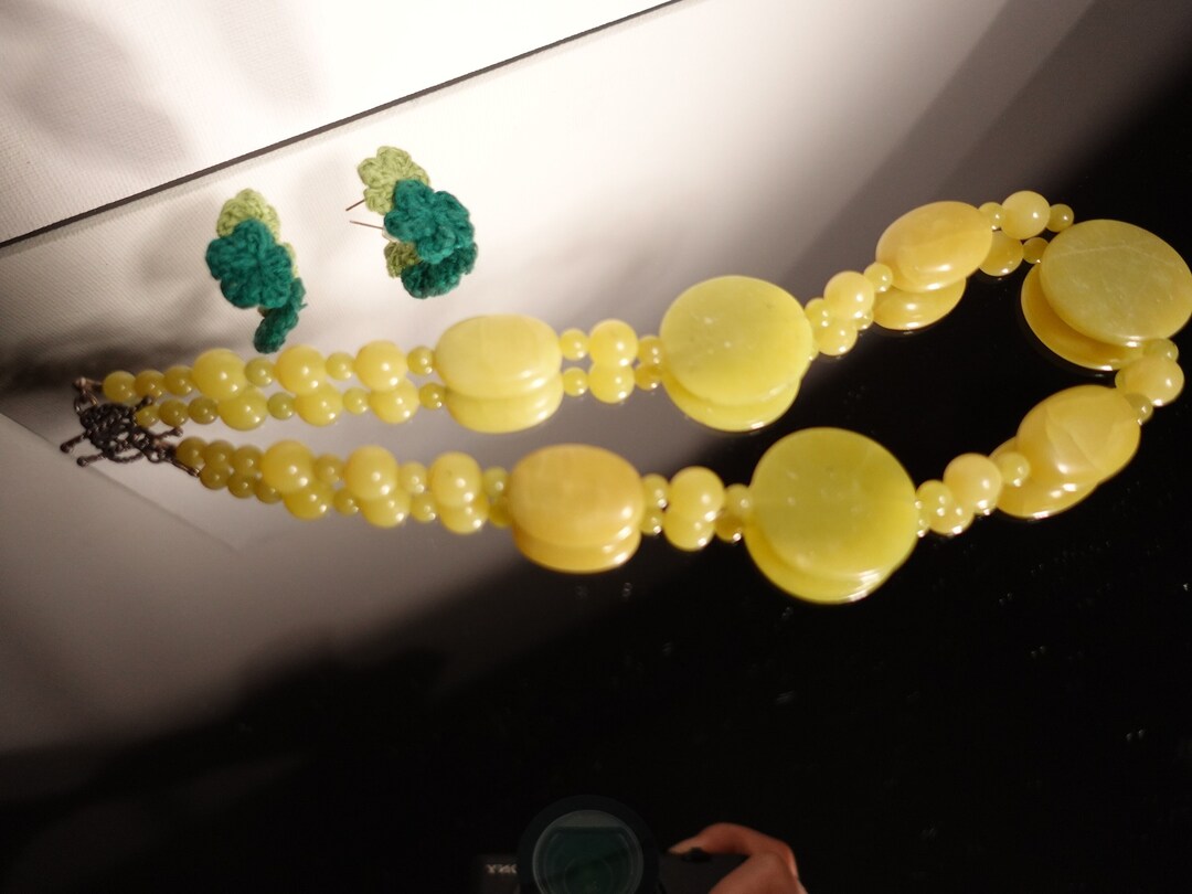 Vintage Lemon Yellow Jade Beaded Necklace With Green Floral Earrings ...