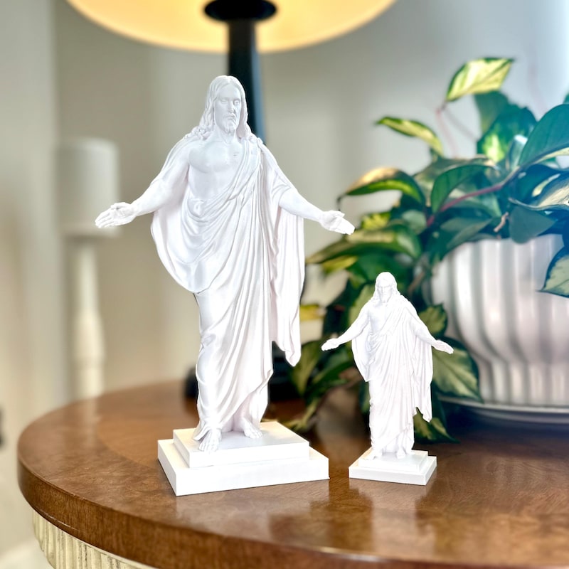 Small White Christ Statue - Etsy