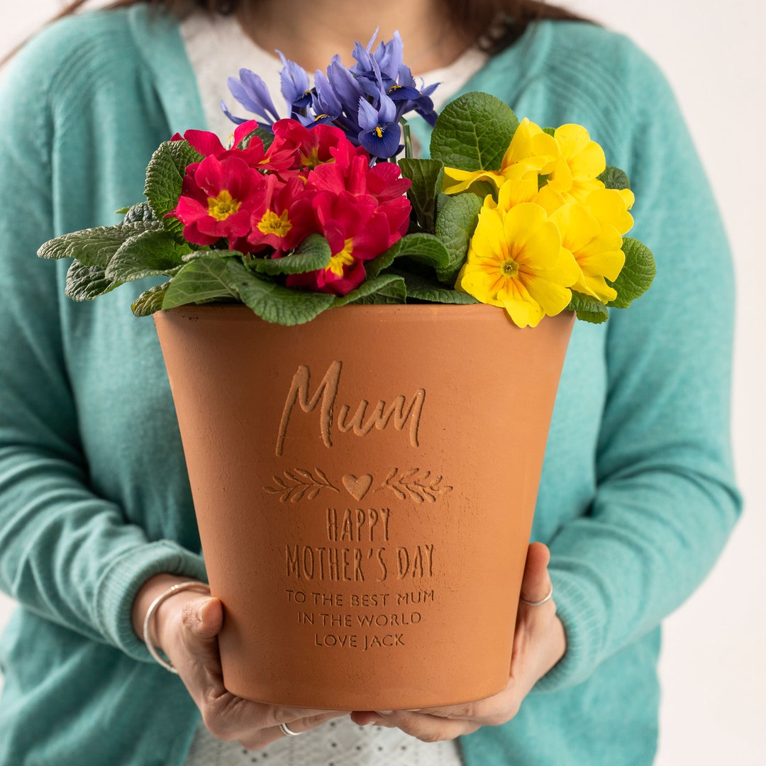 Mother's Day Personalised Engraved Terracotta Flower Plant Pot A Unique ...