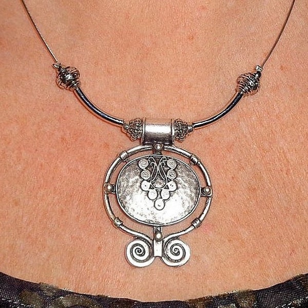 Unique Necklace - Etsy