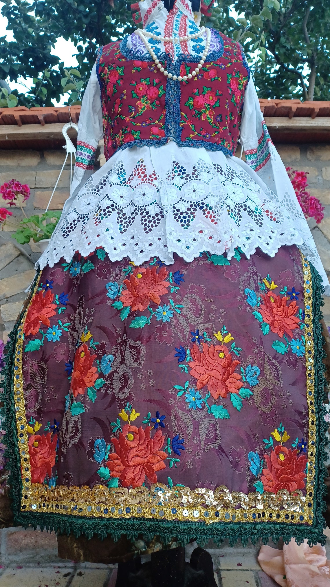 Wonderful Hungarian Folk Costume - Etsy