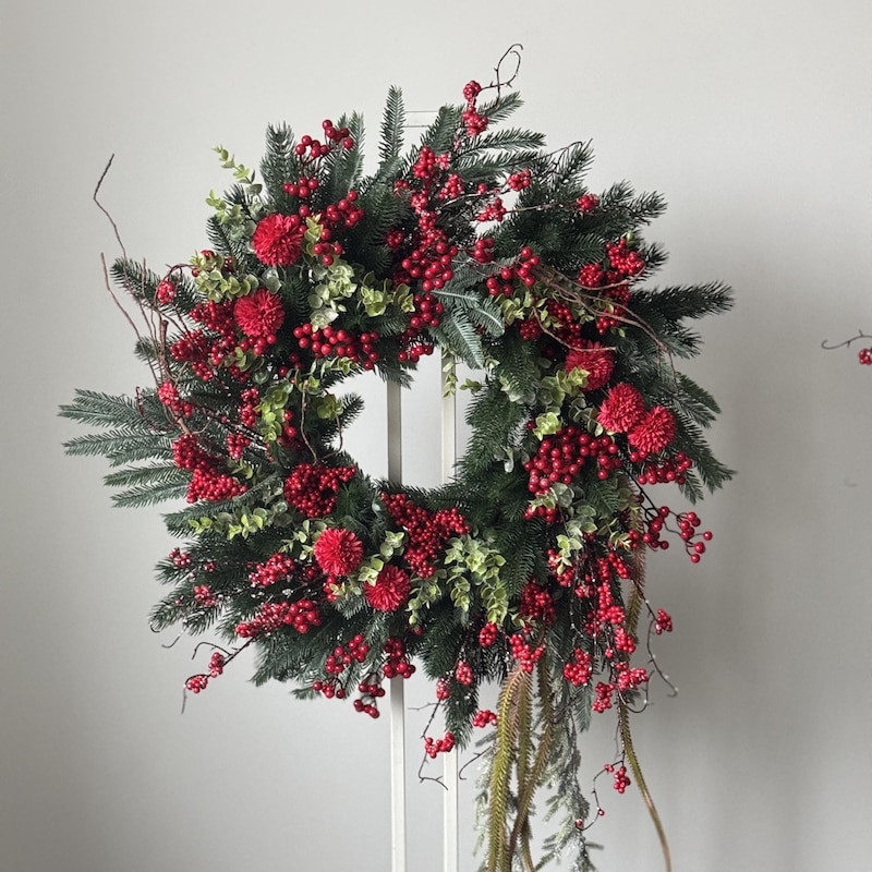 Red Berry Wreath - Etsy