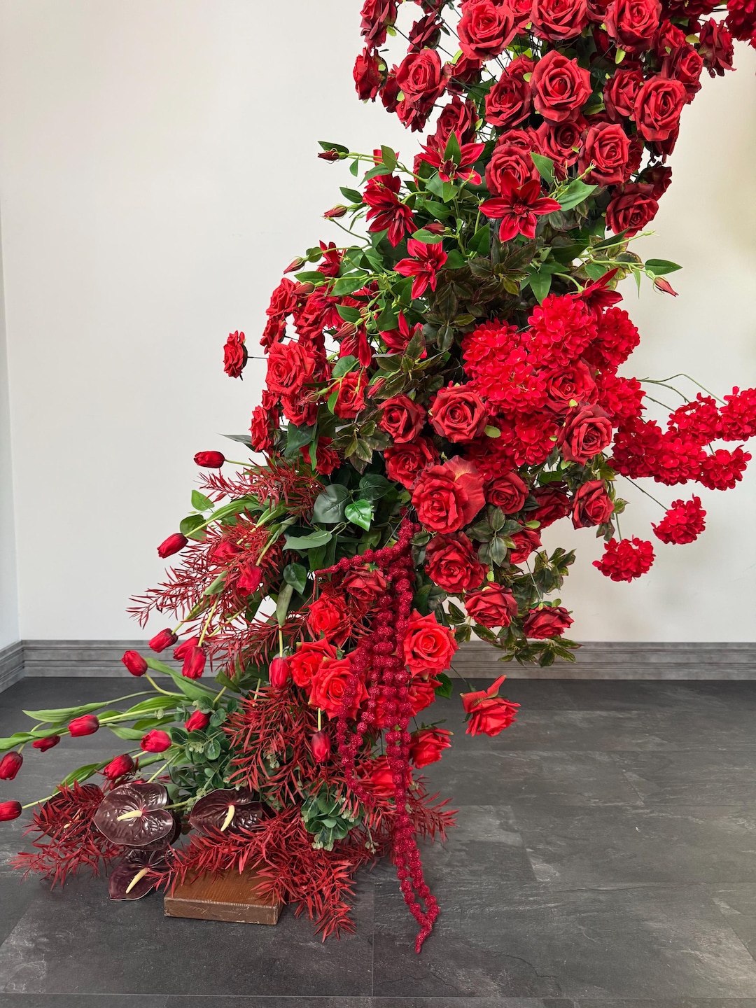 Red Rose Arch Arrangement, Lush Flower Garland, Wedding Archway, Floral ...