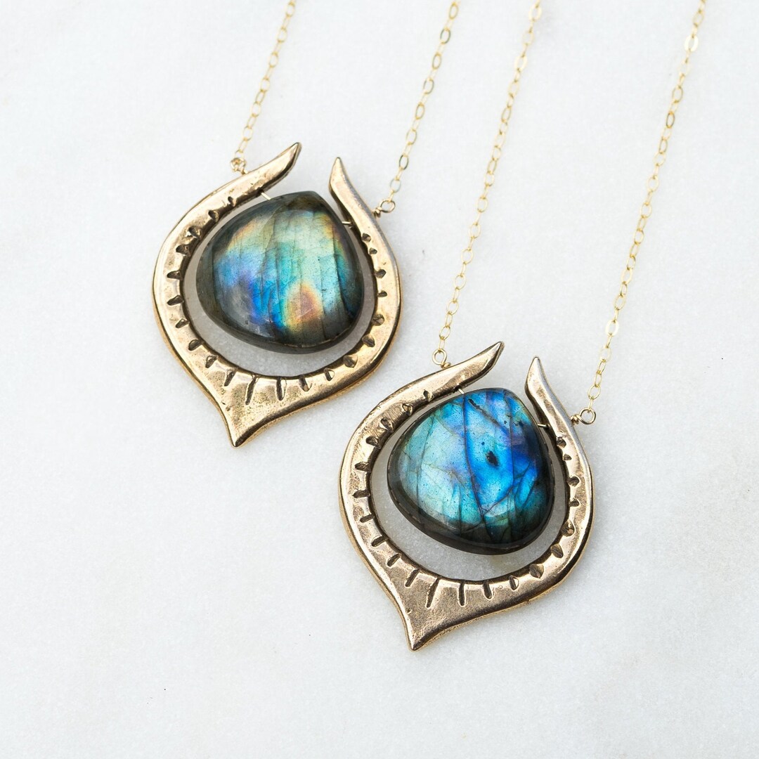 SERA / Labradorite Teardrop Necklace, Blue Labradorite Necklace ...