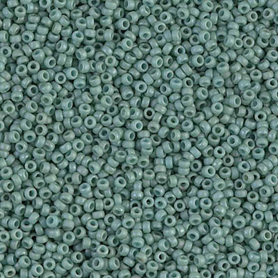 Miyuki Seed Beads 15/0 Matte Seafoam Luster 15-2028 8.2g, Green Round ...