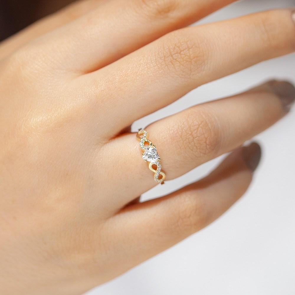 Infinity and Heart Solitaire 8K Gold Ring – Most Sparkling Engagement ...