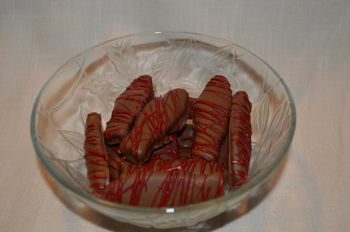 1/4 LB Chocolate-covered Swedish Fish Christmas Gift - Etsy