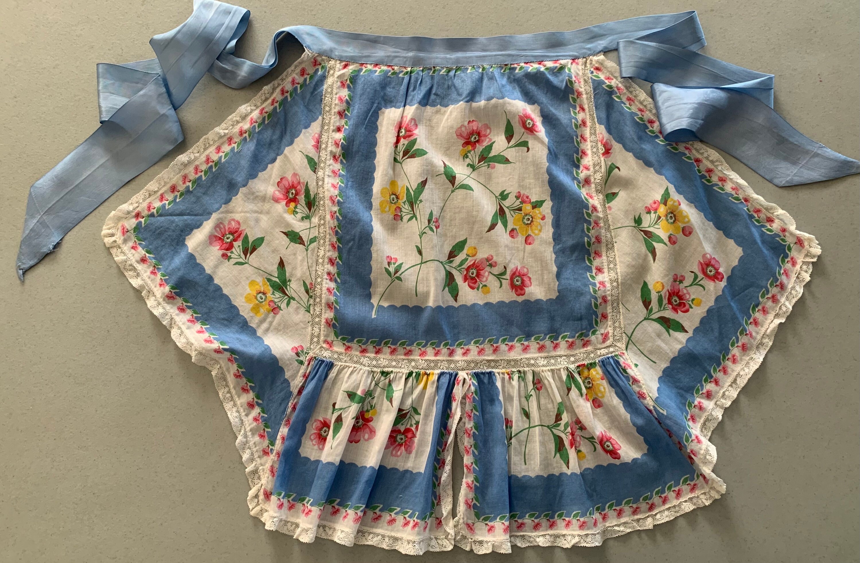 Vintage 60’s Apron Made From Handkerchiefs - Charming - Etsy