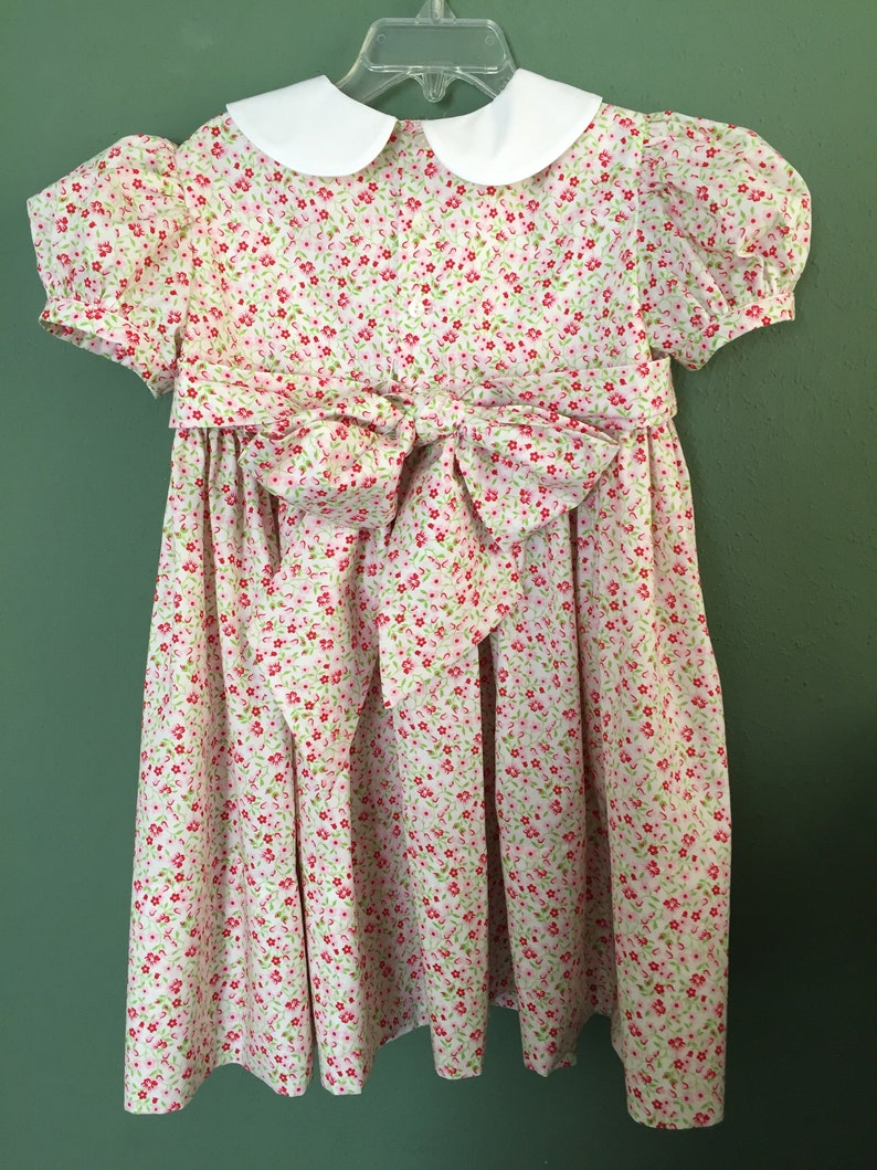 Beautiful Hand Smocked Classic Girls Dress English Smocking | Etsy