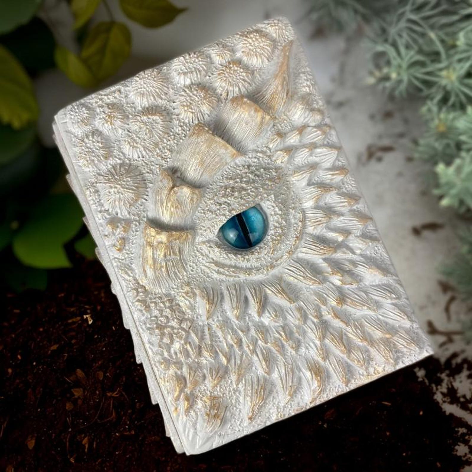 3D Dragon Eye Embossed Journal: Retro A5 Hardcover Notepad (7-styles ...