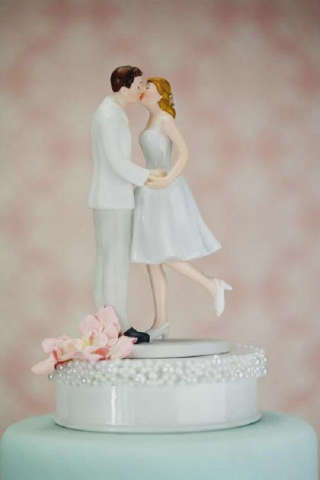 Adorable Leg Pop Wedding Cake Topper - Etsy