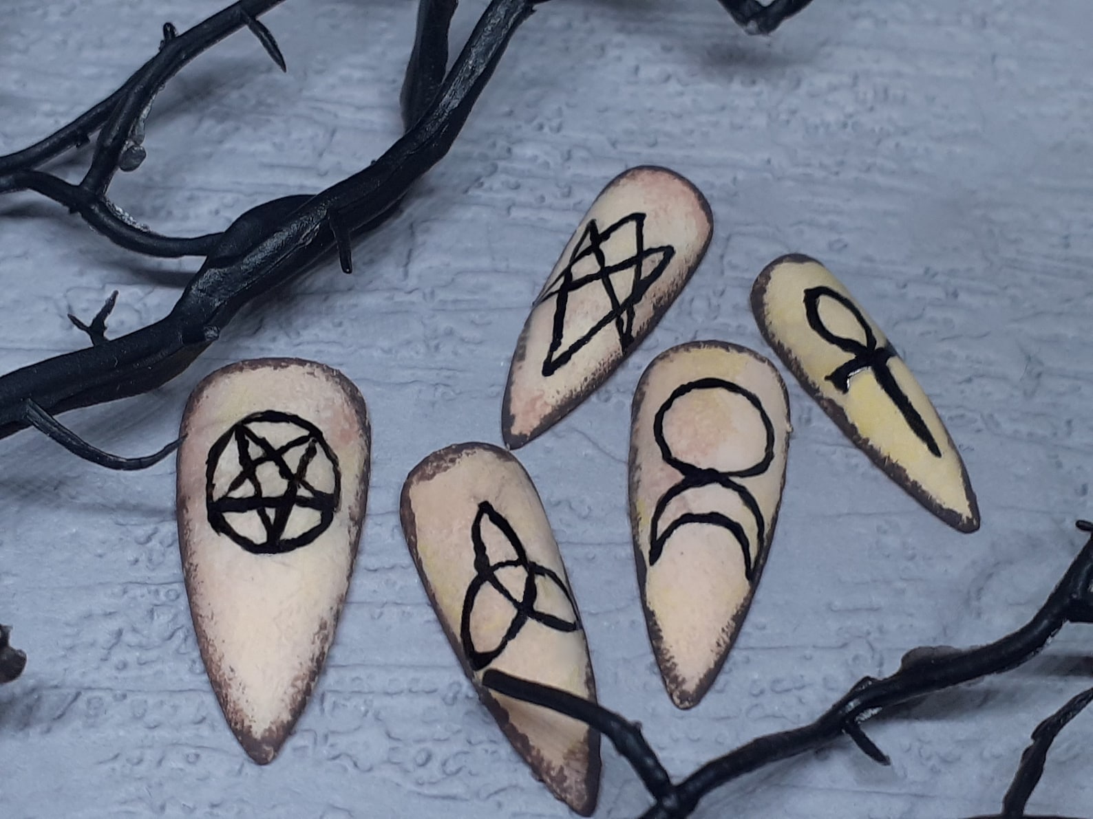 CARMEN | Wicca Hand Painted Custom Made Nails Magic Halloween Witch ...