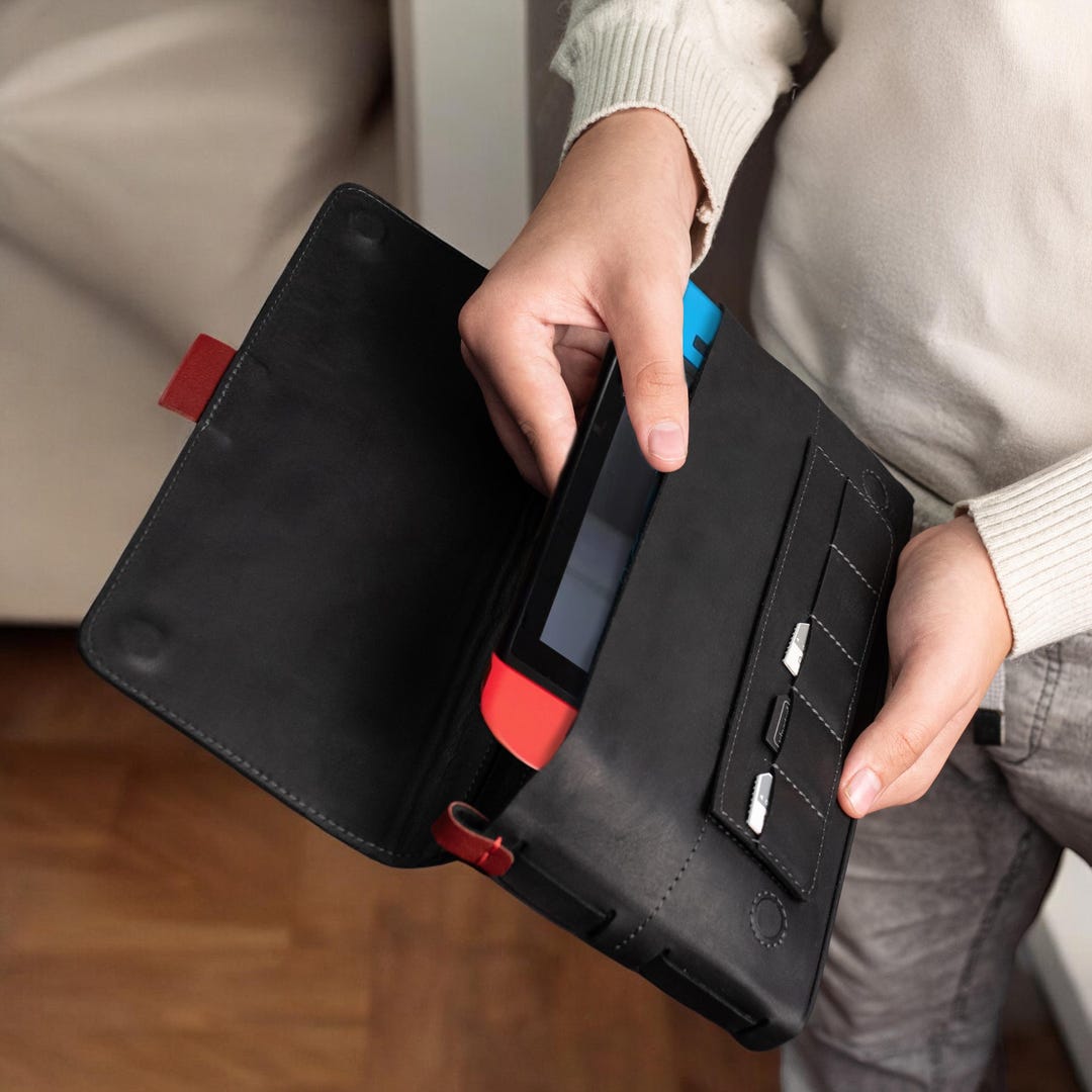 Customizable Leather Nintendo Switch (nintendo Switch 2) Travel ...