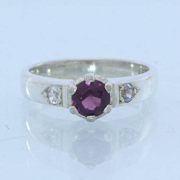 Raspberry and White - Etsy