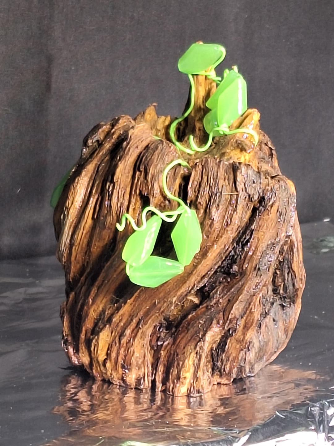 Round Cedar Burl Wood With Hand Crafted Wire and Beaded Leaves Desk ...