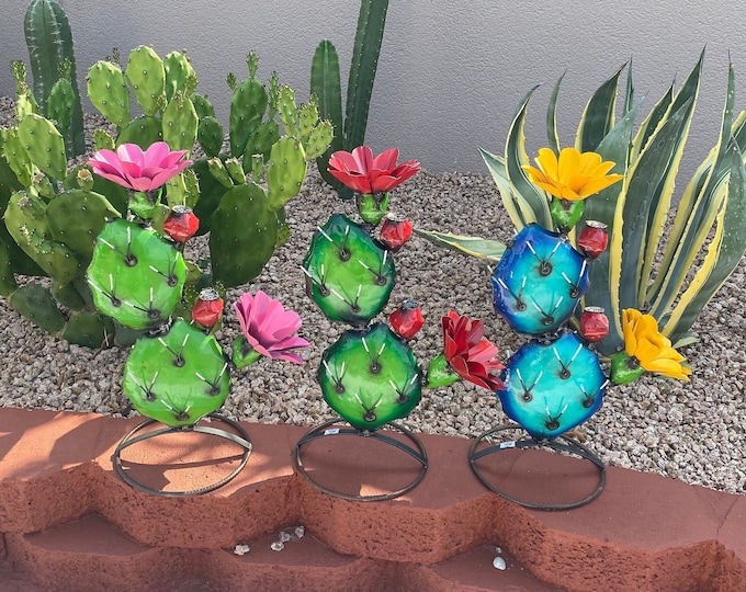 Metal Nopal Cactus Sculpture (mini) - Etsy